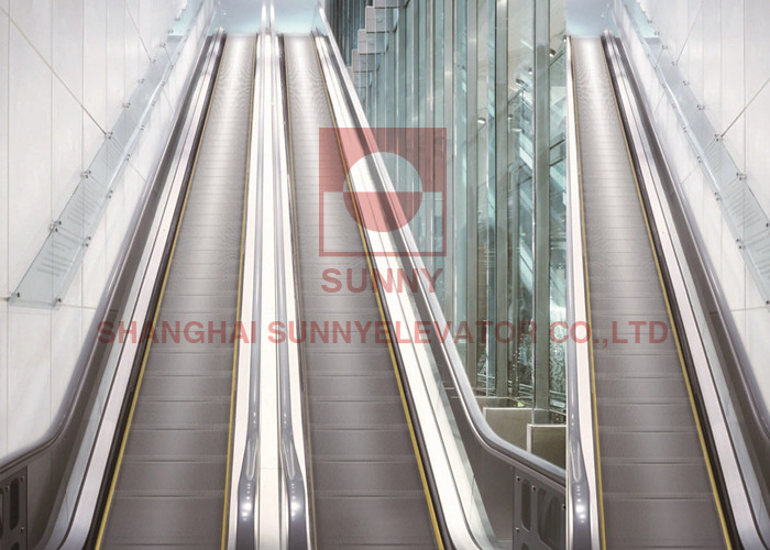 Stainless Steel Passenger Moving Walkway Aluminum Standard 10/11/12 Degree